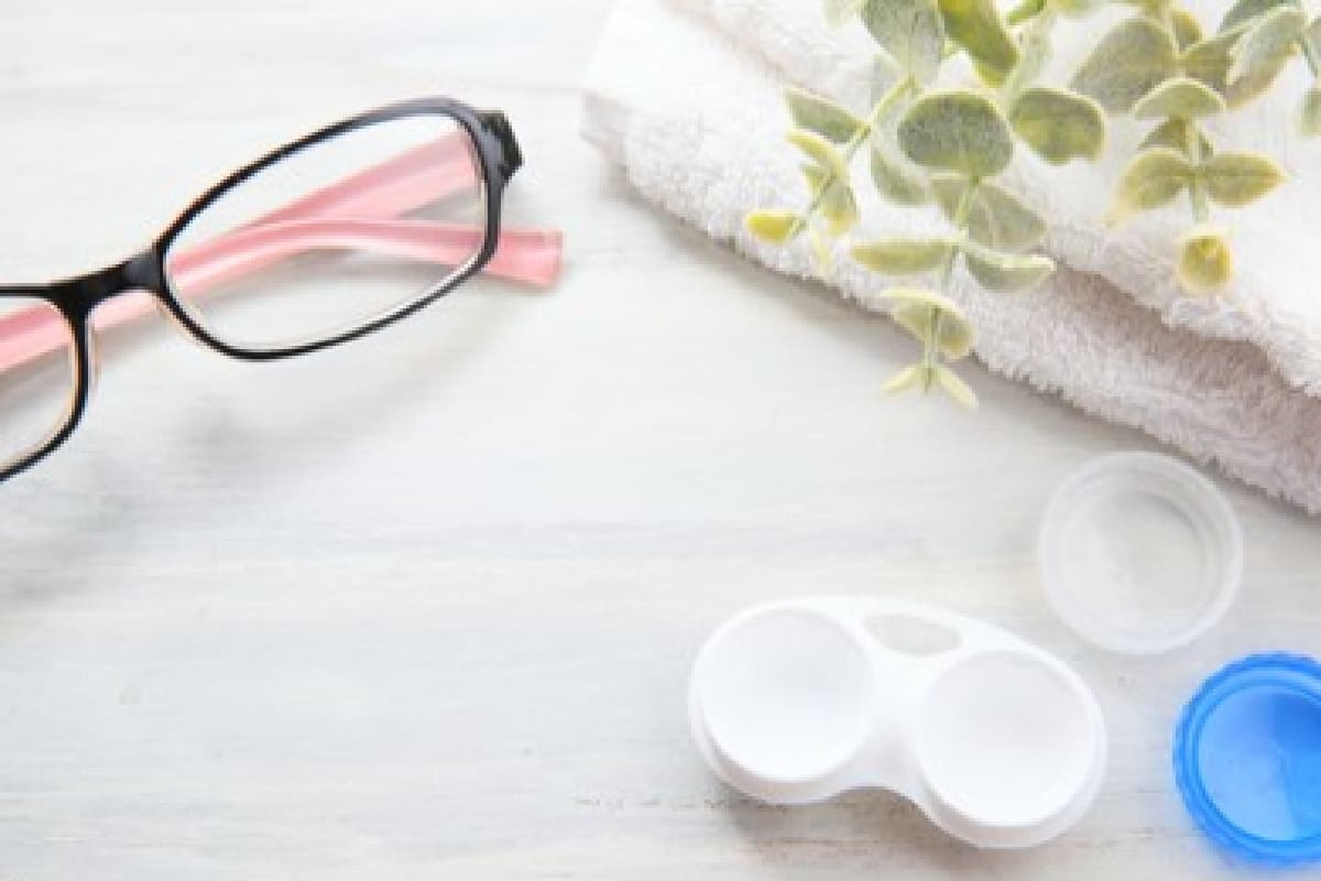 Eyeglasses Vs Contacts Vs LASIK Pros Cons Who Is A Candidate Eyeglasses Vs Contacts Vs LASIK Pros Cons Who Is A Candidate